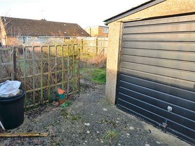 Property details for Longfields, Bicester Guide price £255,000 Sold ...